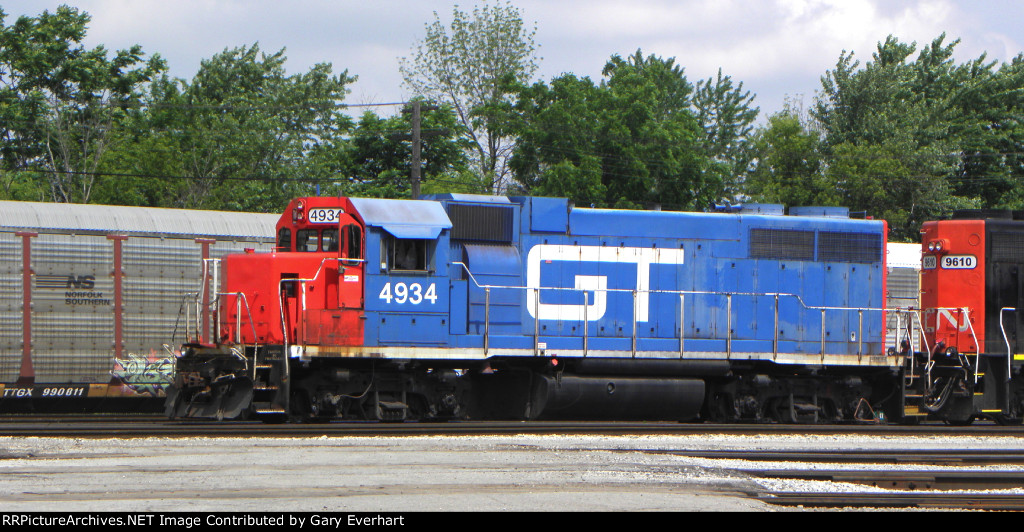 GTW 4934